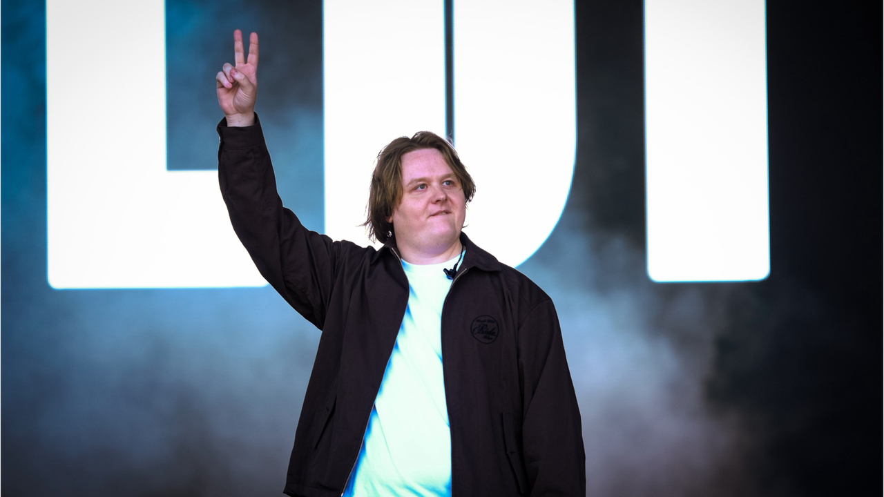 Best Place to Stay | Christmas Pageant | Mercure Perth on Hay